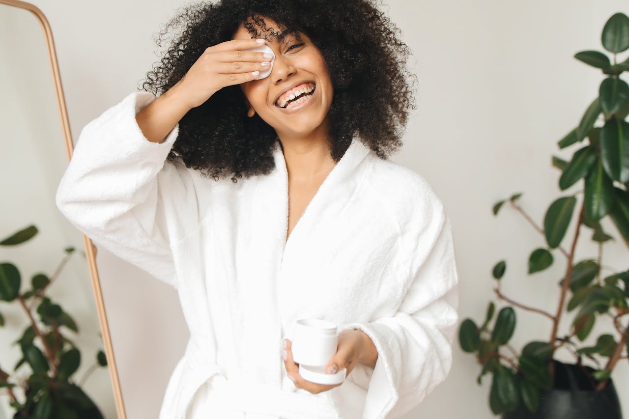 Clean Beauty Brands That Deliver: Toxin-Free Cosmetics and ...
